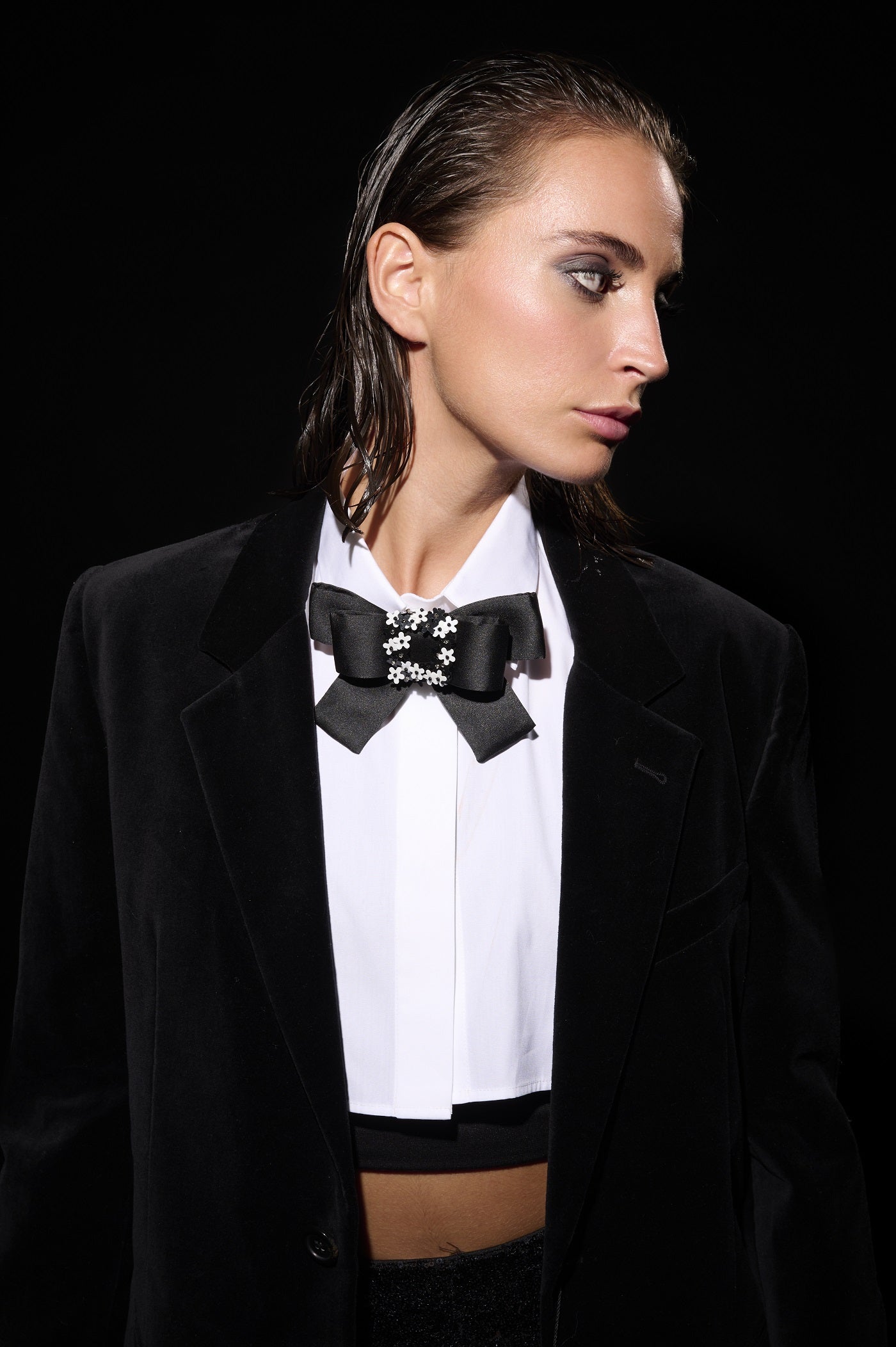 Catherine Osti - "Alexandra" Bow Brooch – ARTY DANDY